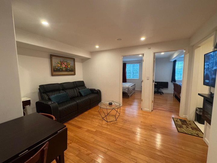 San Francisco 2 Bedroom With Parking Near Bart - San Francisco, CA