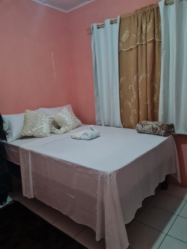 Linstead Riverview Retreat - Jamaica