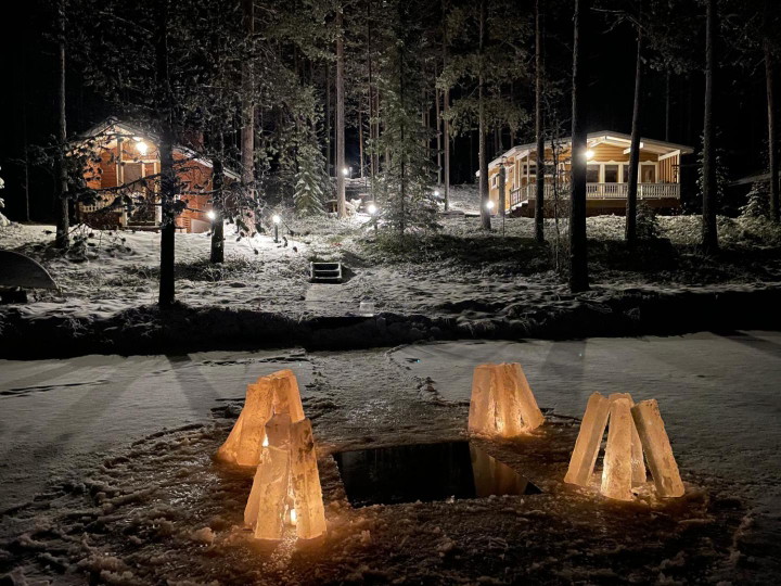 Traditional Lakeside Cottage - Lappland