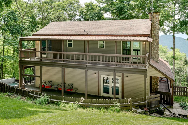 Shenandoah Np Escape W/ Deck: Hike, Soak + Fish - Shenandoah, VA