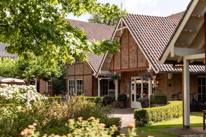 Landhuishotel De Bloemenbeek - Overijssel