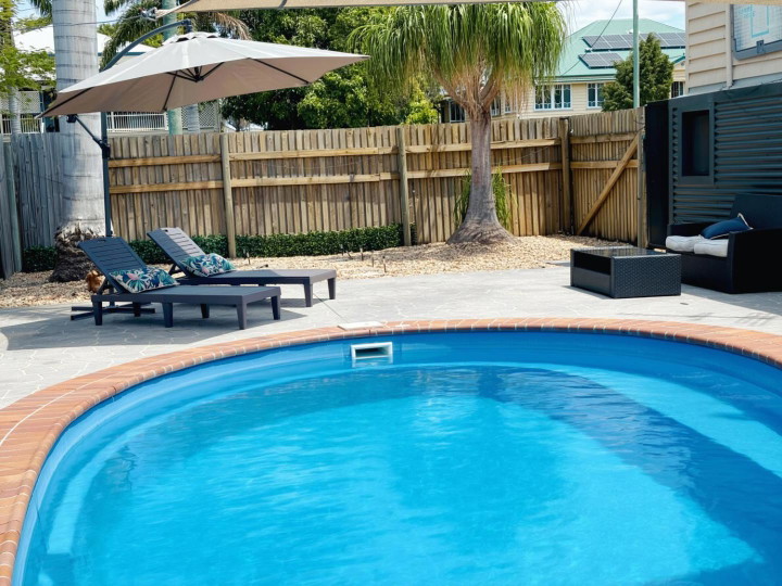 Entire Two Bedroom Home With Swimming Pool - Australia