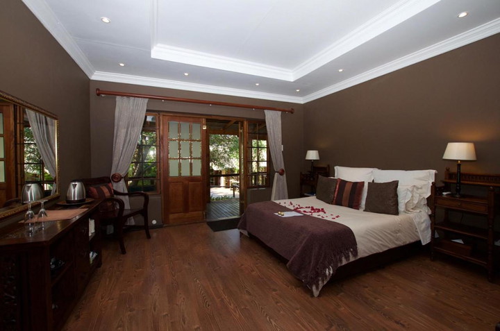 Tuskers Bush Lodge B&b - Hartbeespoort