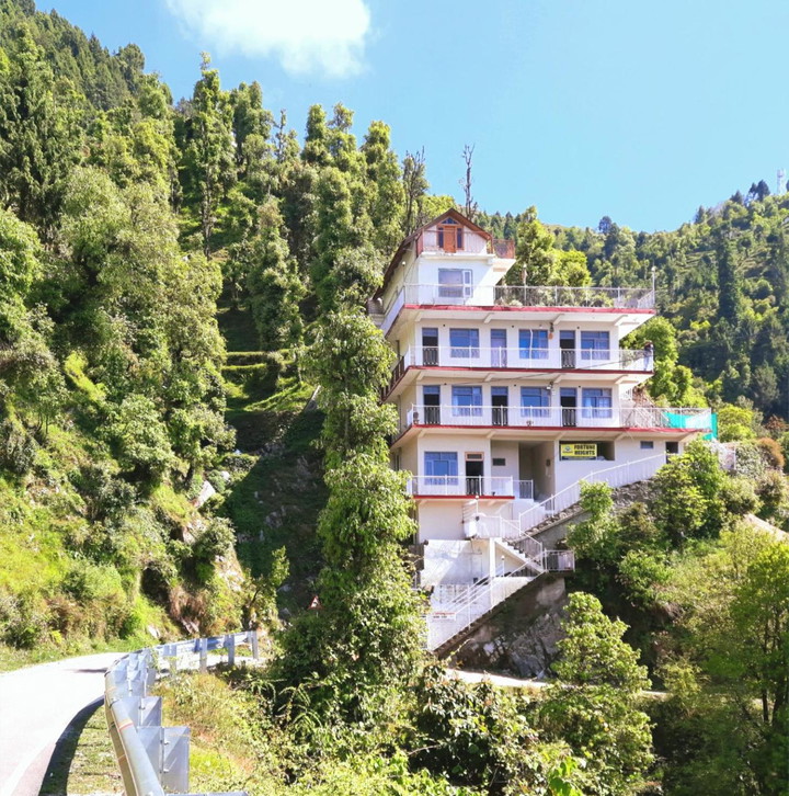 Fortune Heights Homestay- Best Forest View & Peaceful Surrounding - Dalhousie