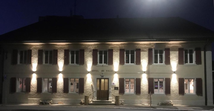 Hôtel De Ville - Salt & Pepper - Pontarlier