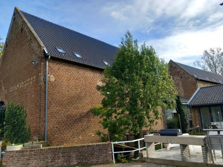 Ruim Appartement Voor 14 Personen - Eijsden