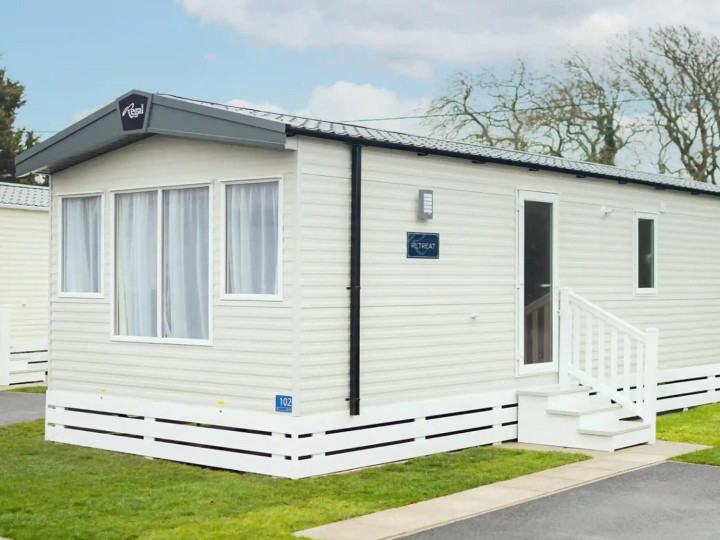 1. Shorefield Serendipity 3 Bedroom Caravan - Île de Wight