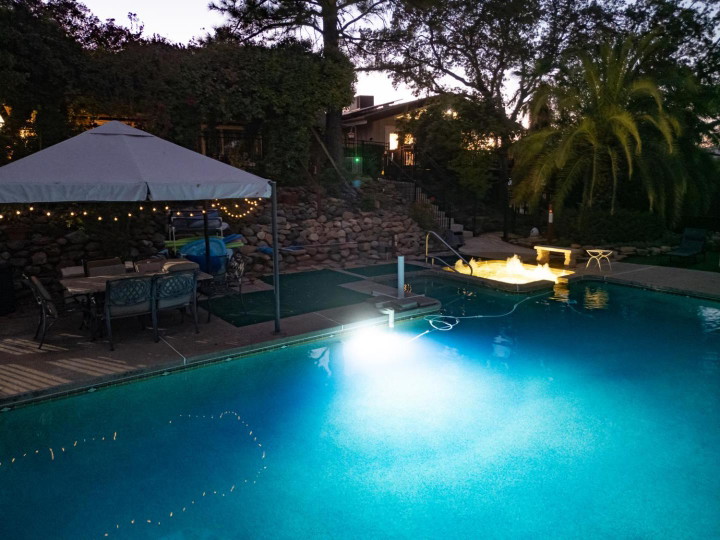 Yosemite Mountaintop Retreat On 100 Acres, 2 Homes, 2 Hot Tubs, Pool - Mariposa, CA