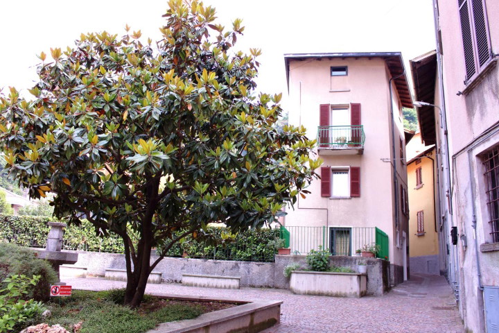 La Magnolia Guests House - Bellano