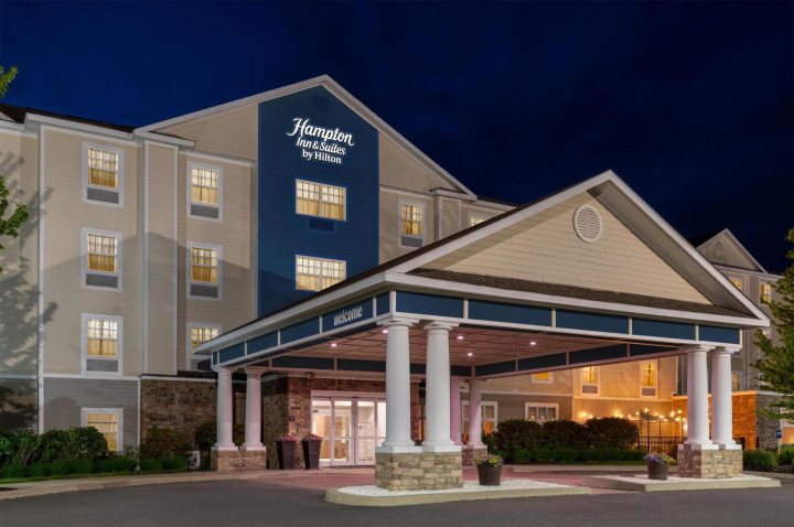 Hampton Inn & Suites Rockland - Rockland, ME