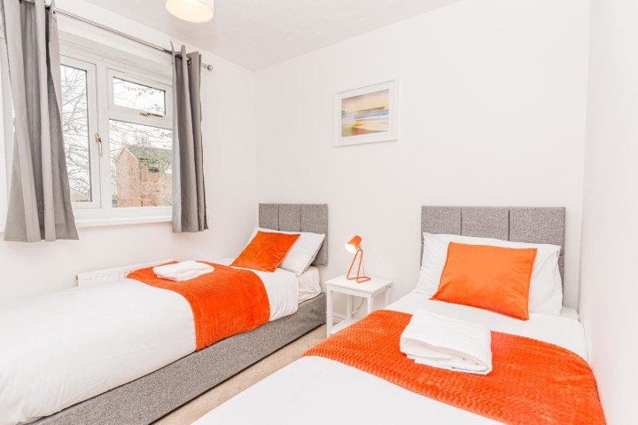 Burnham House - Labrad Homes - Beaconsfield, UK