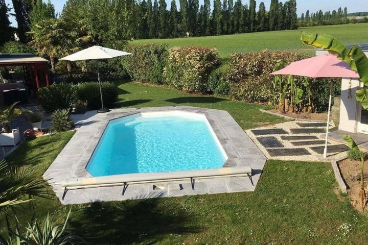 Le Chalet Sous Les Arbres -