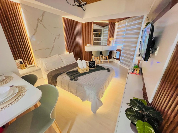 Premium & Spacious Studio With Ps4, Karaoke & Netflix - Bataan