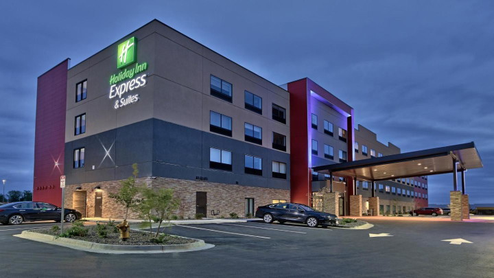 Holiday Inn Express & Suites Broomfield By Ihg - Westminster, CO