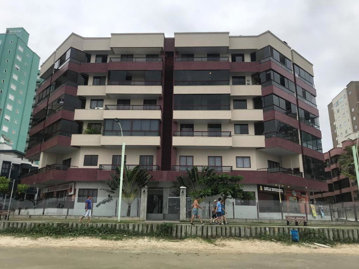 Apartamento Meia Praia Lateral Mar (Wi-fi E Ar-condicionado) - Itapema