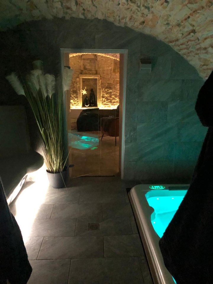 Jaccuzi & Spa Des Caves Stanislas - Nancy