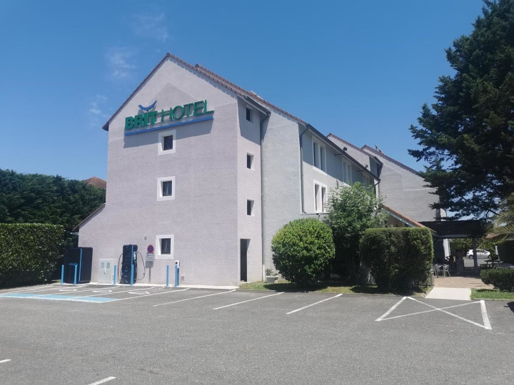 Brit Hotel Confort Pau Lons - Pau