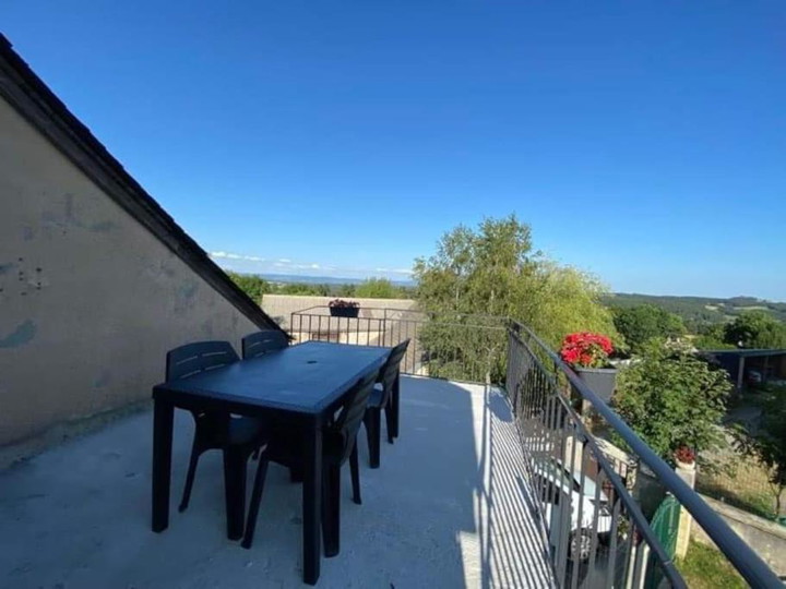 Petite Maison Avec Terrasse - Lac du Moulinet