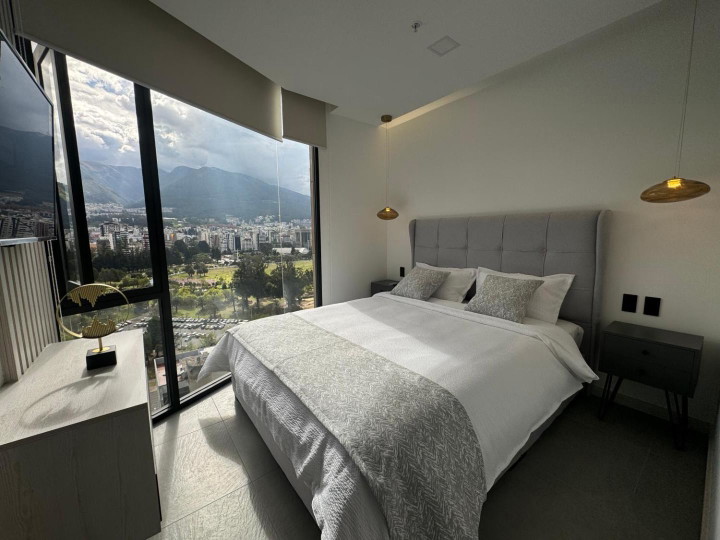Nuevo Studio- Piso 17 Vista La Carolina - Edificio Harmony - Quito