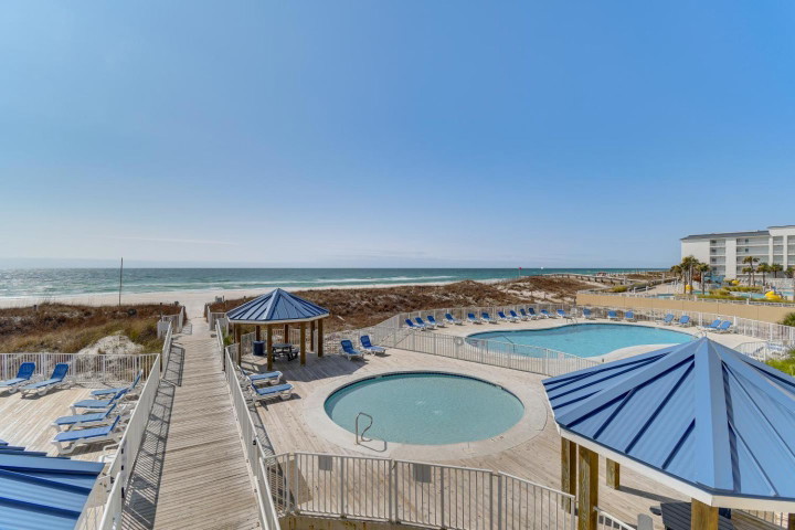 Orange Beach Retreat W/ 4 Pools - Walk To Beach! - Florida Panhandle, FL