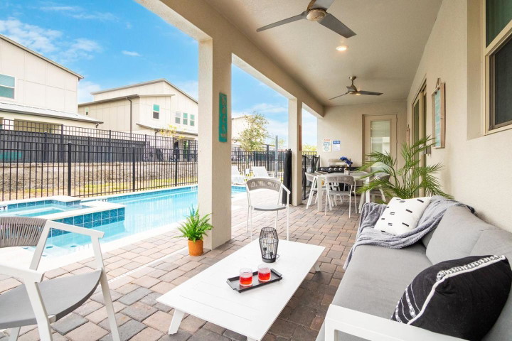 475 Strand Dr - Melbourne Beach, FL