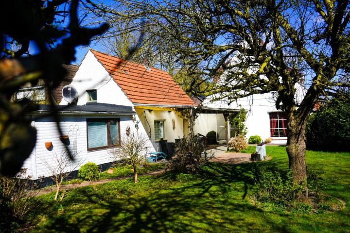 Gemütliches Haus Mit Großem Traumhaften Garten - Bremen