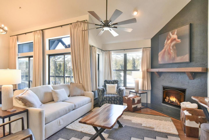 River Mountain Lodge Uptown: Private Hot Tub, Mountain Views, Downtown - Breckenridge, CO