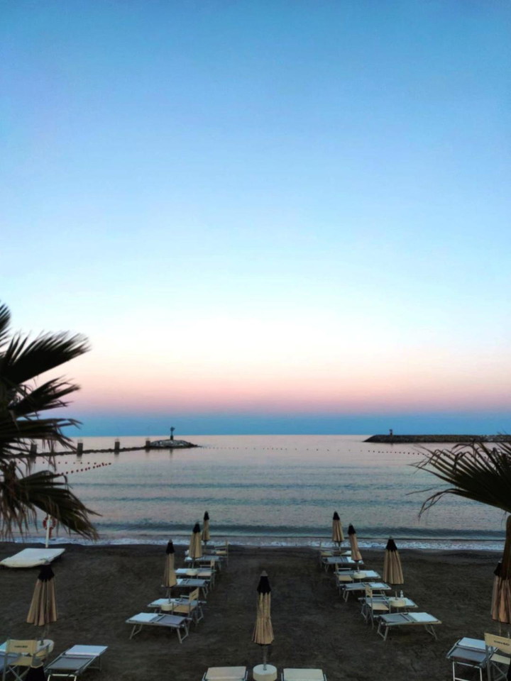 Renesmee Beach Apartment - Pietra Ligure