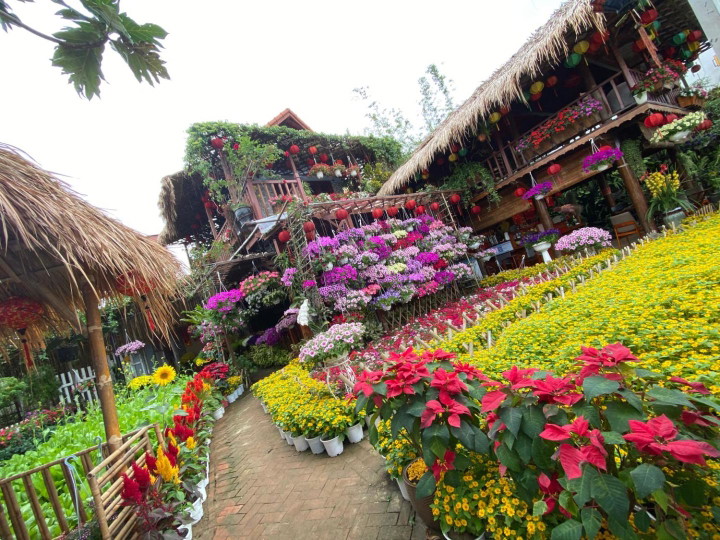 Khamy Riverside Villa - Da Nang