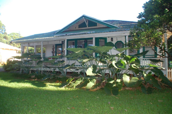 Hale Naalehu Llc Bed And Breakfast - Hawaii