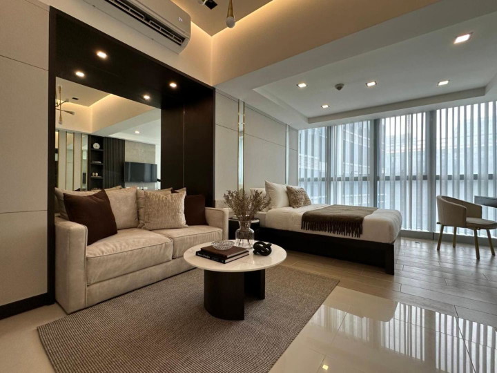 Uptown Parksuites Bgc - Taguig