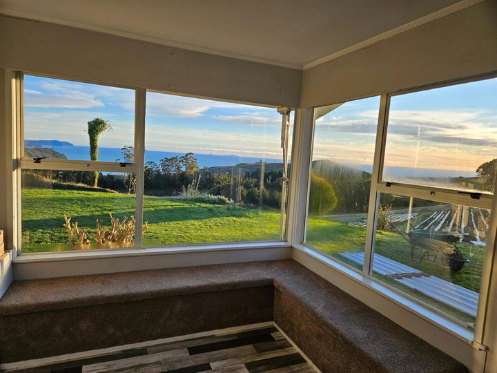 Sea & Mountain Views Retreat On Rosemary Farm - Waihi