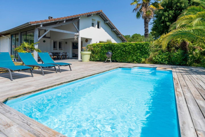 Jolie Maison Landaise Avec Piscine - Tarnos