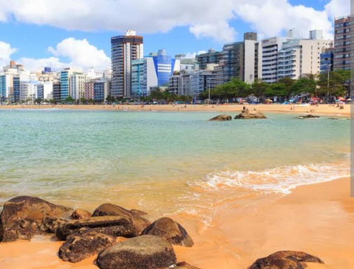 Pé Na Areia - Praia Da Costa - 維多利亞