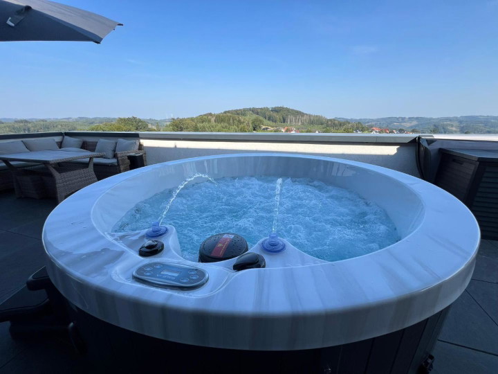 Immo-vision - Penthouse Privat Wellness - Engelskirchen