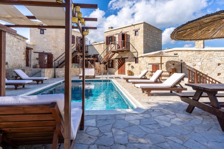 Stone Court Boutique Studios - Cyprus