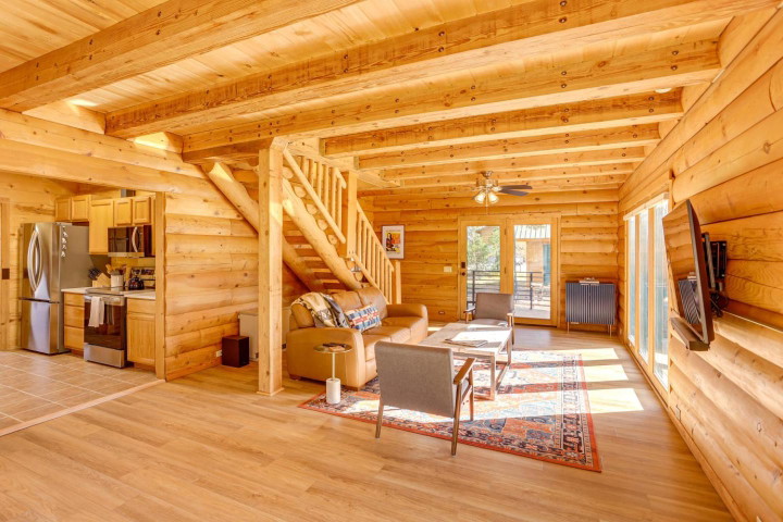 5 Mi To Dwtn: Pagosa Springs Cabin W/ Mtn Views! - Pagosa Springs, CO