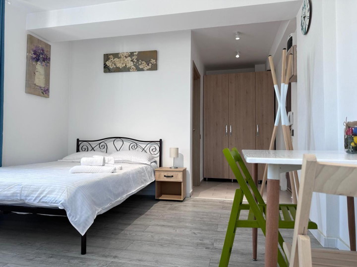 Diamant Residence - Self Check In & Free Parking - Bragadiru
