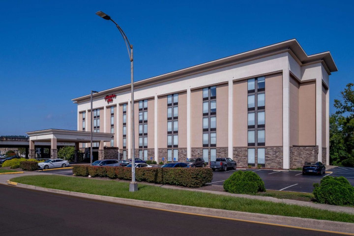 Hampton Inn Charleston Downtown - Charleston, WV
