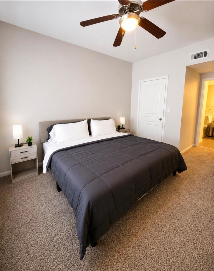Minimalist Cozy Stay In Houston - Stafford, TX