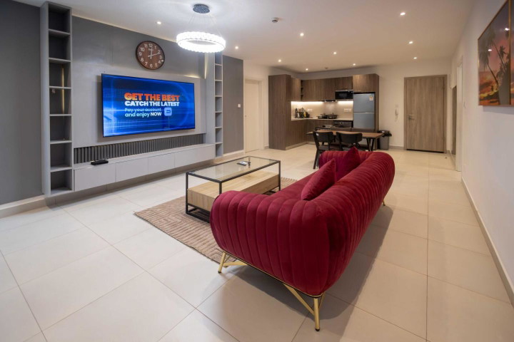 Modern 2-bed, 2-bath Executive Apartment At Bantree, Airport Residential - Accra