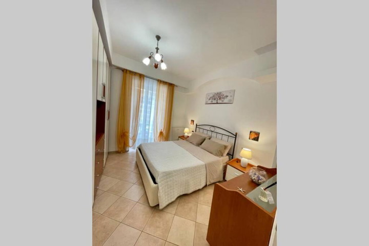 San Pietro Loft - Appartamento In Pieno Centro - Fondi