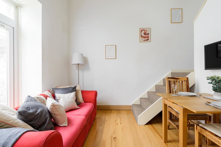 The Cockburn Courtyard By Calton Living - Edinburgh