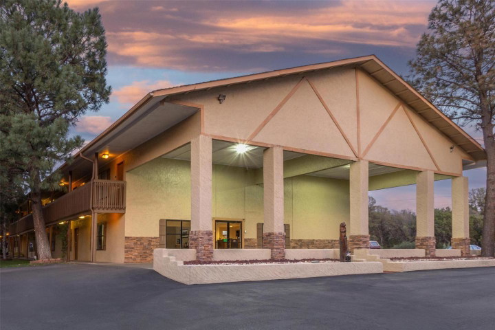 Best Western Pine Springs Inn - Ruidoso, NM