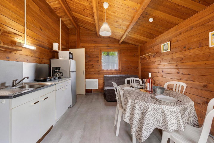 Chalet Bois 8 Domaine Les Epinettes - France