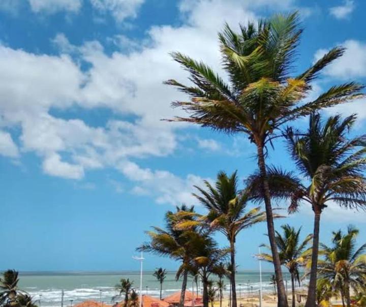 Aconchego No Calhau Próximo à Praia Litorânea - São Luís