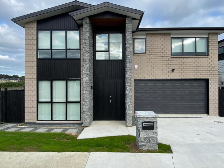 Extra-large Brand-new House, Over 400sqm - Auckland
