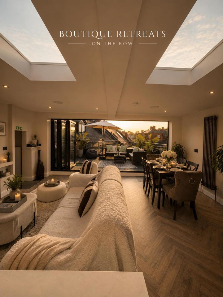 Luxury Penthouse With Balcony - Crewe