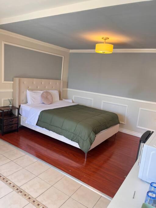 Studio Living,quiet Neighborhood, Near Airport - Hacienda Heights, CA