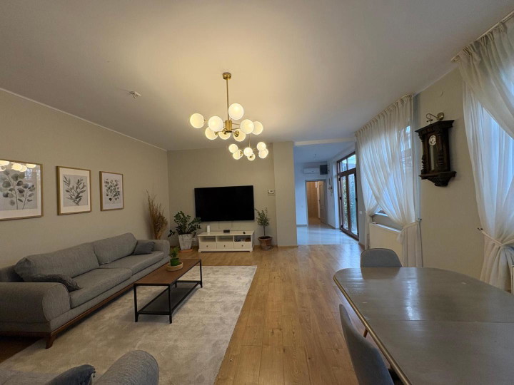 Entire House&yard Laminorului Metro, Free Parking - Bucarest